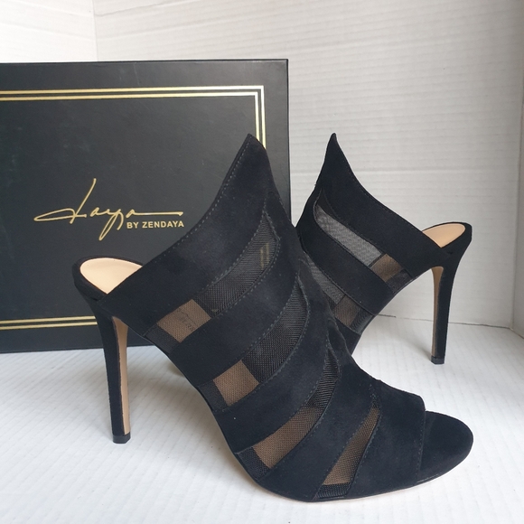 Daya By Zendaya | Shoes | Daya By Zendaya Norwell Black Fauxsuede Mesh ...